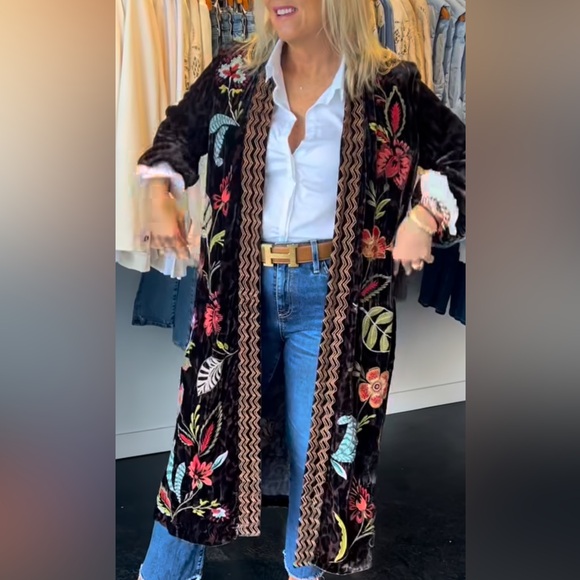 Johnny Was | Tops | Johnny Was Velvet Cheetah Embroidered Kimono Nwt ...